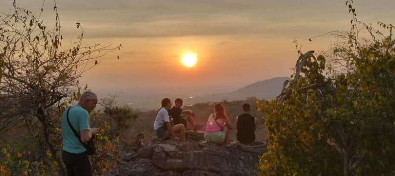 Battambang Private Family Full-day Tour - Climbing Banan Temple & Scenic Lunch