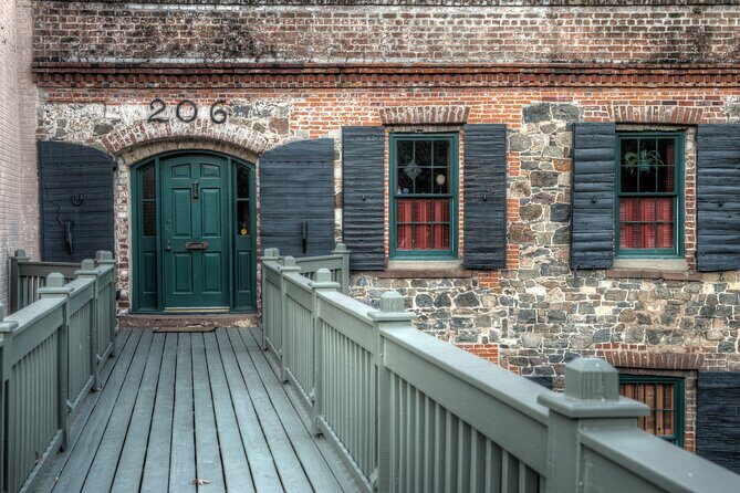 Battles & Brews Pub Crawl in Savannah - A Deep Dive into the Savannah Civil War Pub Crawl Experience