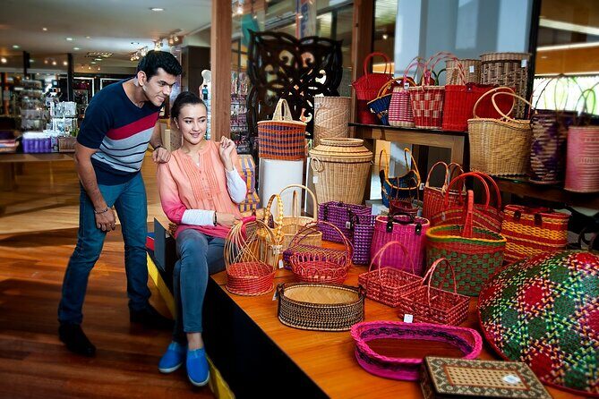 Batu Caves and Crafts in Kuala Lumpur Group Experience - Who Will Enjoy This Tour?