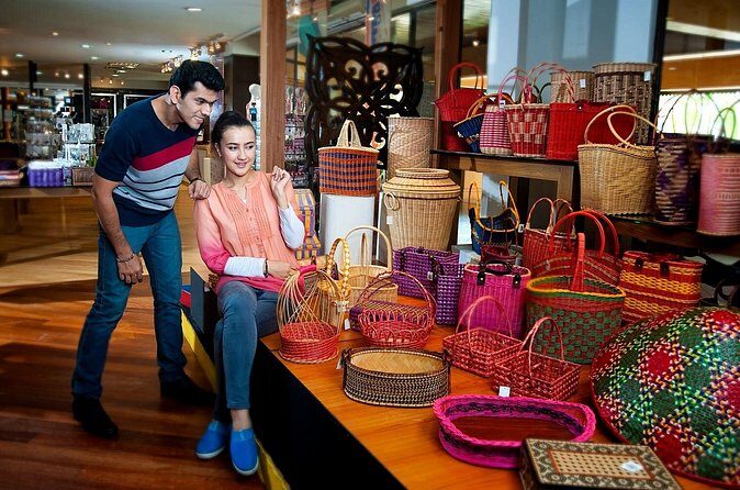 Batu Caves and Crafts in Kuala Lumpur Group Experience - Final Thoughts: Who Is This Tour Best For?