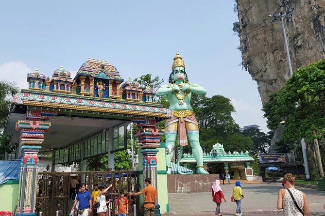 Batu Caves Tour from Kuala Lumpur - The Itinerary in Detail: What to Expect
