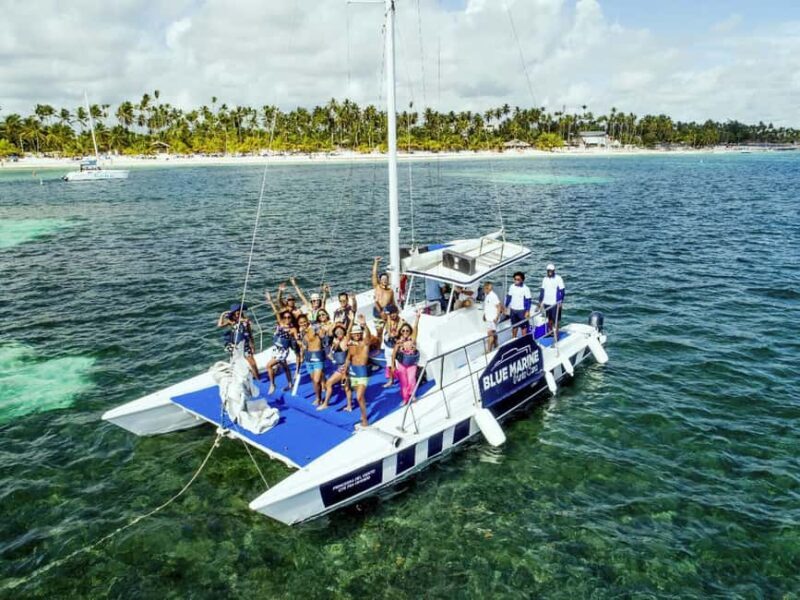 Bávaro: Punta Cana Catamaran Tour with Open Bar and Snacks - Key Points