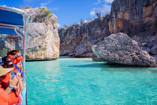 Bay of Eagles VIP : Full Day to Paradise From Santo Domingo - The Sum Up