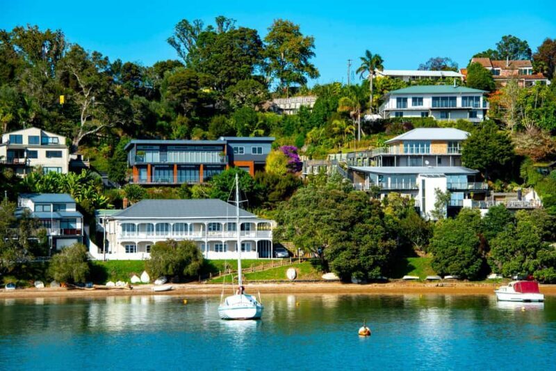 Bay of Islands: 1 Hour Scenic Bay of Islands Tour - Who Should Consider This Tour?