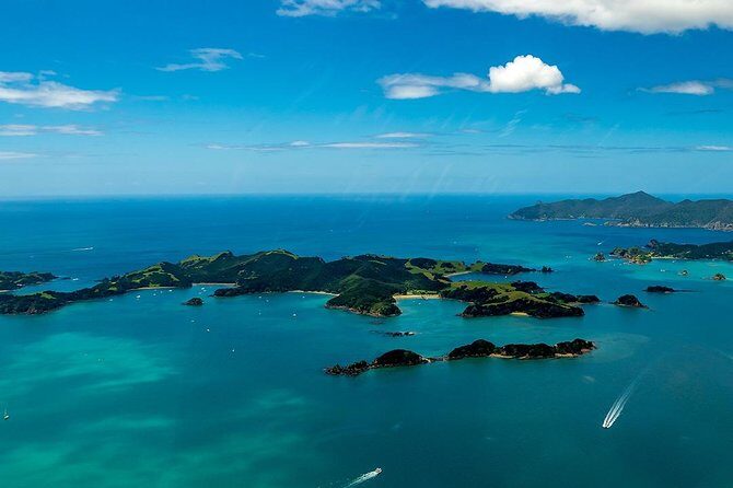 Bay of Islands 2-Day Small Group Tour & Cruise from Auckland - What’s Included and What’s Not