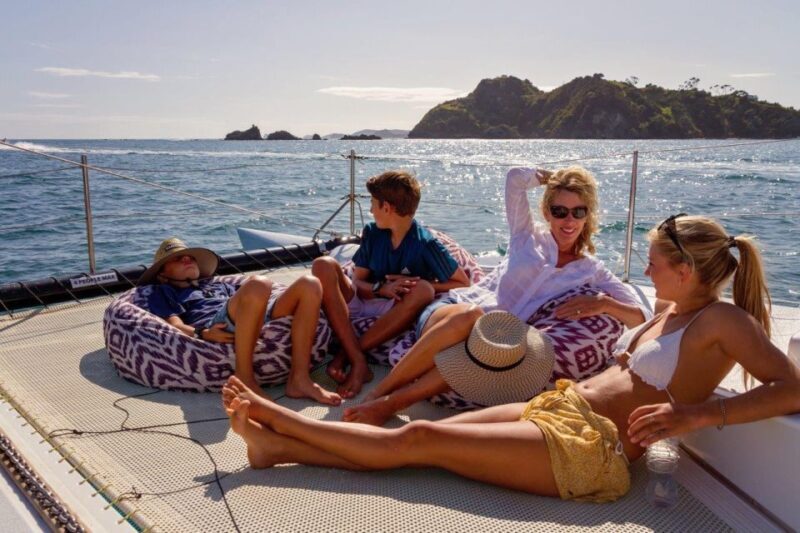 Bay of Islands 2-Hour Sundowner Evening Sailing Cruise - Who Will Love This Experience?