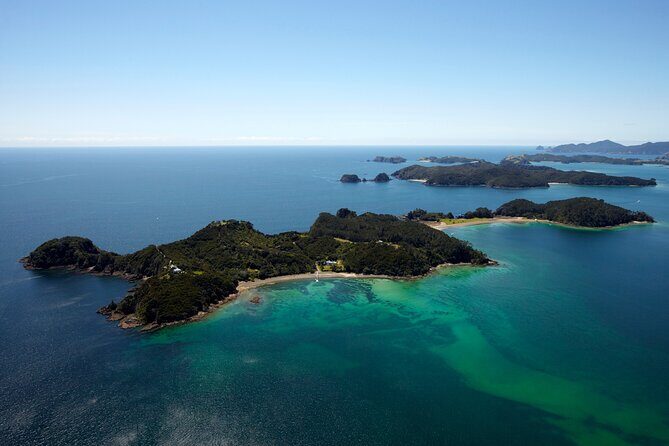 Bay of Islands and Hole in the Rock Scenic Helicopter Tour - Authentic Reviews from Travelers