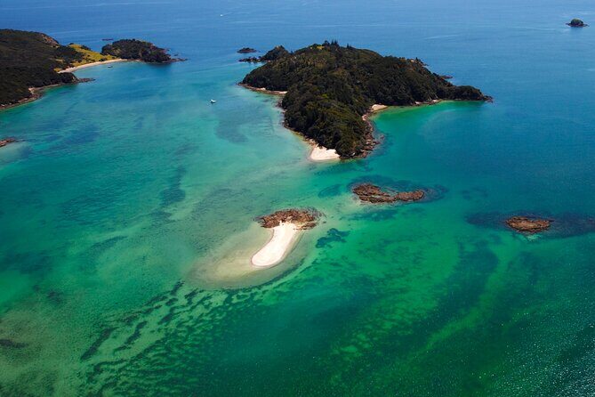 Bay of Islands and Hole in the Rock Scenic Helicopter Tour - FAQ