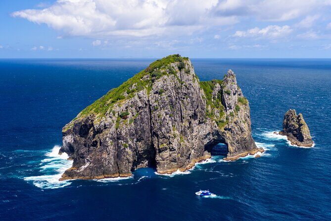 Bay of Islands Explorer Experience Small Group Tour From Auckland - Key Points