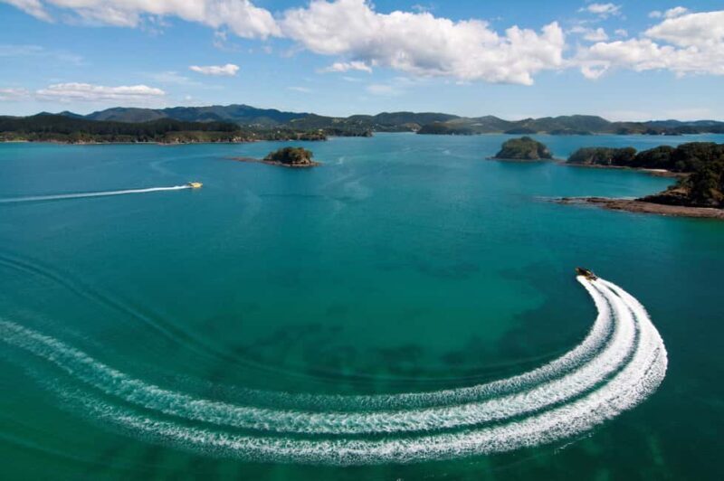 Bay of Islands HOLE IN THE ROCK & WAITANGI TREATY GROUNDS - The Cultural Heart: Waitangi Treaty Grounds