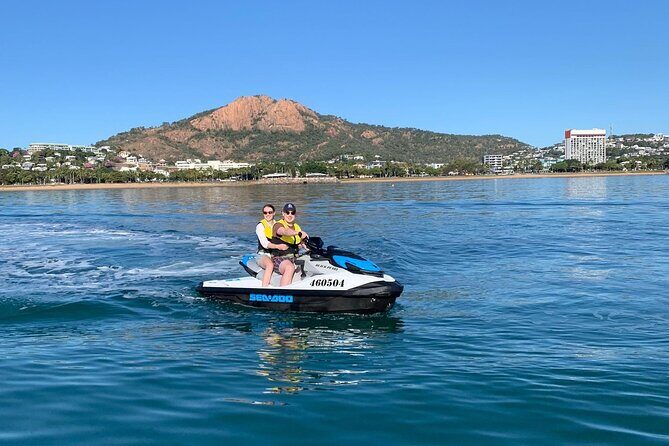 Bay Rock Tour in Townsville - An in-depth look at the Bay Rock Tour