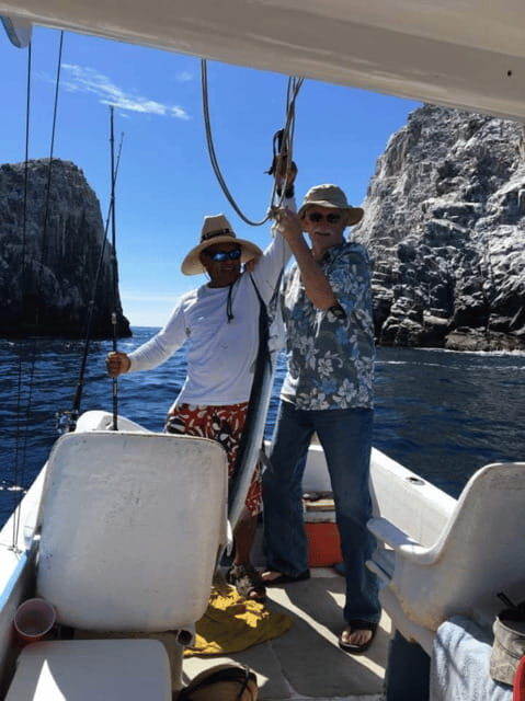 Bay tour: Private Boat Tour with Snorkeling and Fishing - Picnic and Local Cuisine with a View