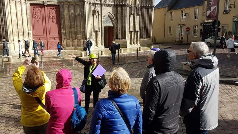 Bayeux: 9.30 DAILY 2-HOUR WALKING GROUP CITY TOUR IN ENGLISH - Practical Tips for Travelers