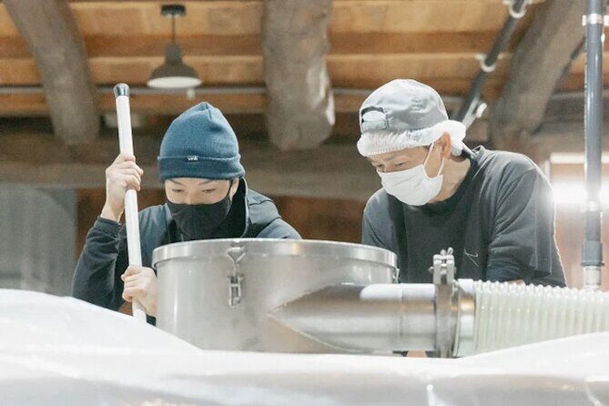 Be a Sake brewer for a Day!Study Abroad Sake at Amabuki sake brewery in Saga - Analyzing the Value