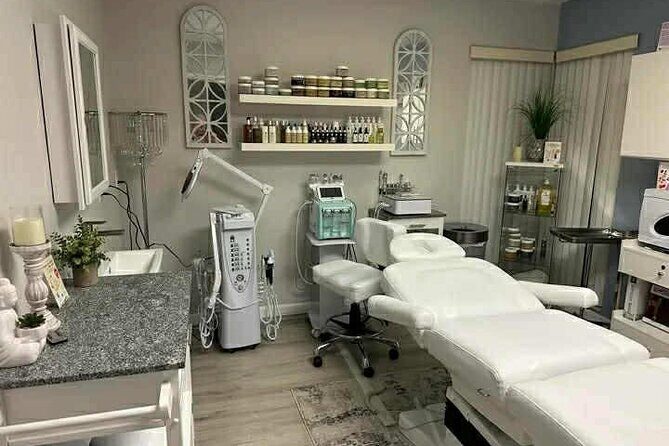 Be Well Signature Massage | 60 Min. - The Massage: Tailored and Therapeutic