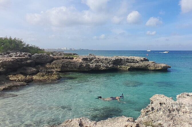 Beach hopping Private Jeep Tour with Champagne included - The Itinerary: A Deep Dive