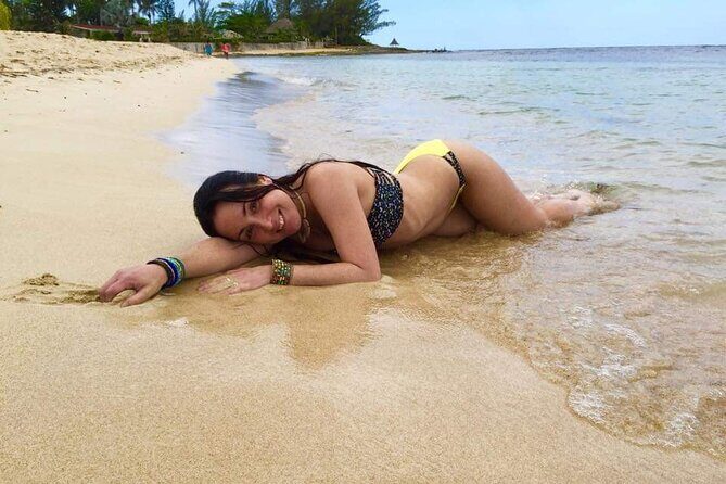 Beach please / Beach day in Ocho Rios Jamaica - Authenticity and Local Flavor