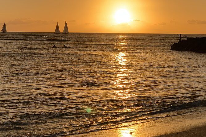 Beaches, Food & Aloha: Private Oahu Tour - The Guides and Transportation