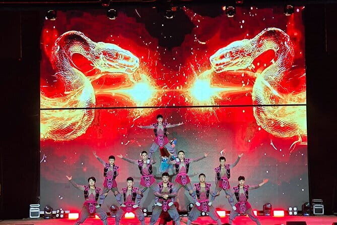 Beijing Acrobatic Show at Regal Palace Theatre (Qin Le Gong - Key Points