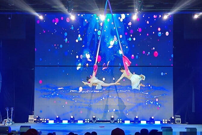 Beijing Acrobatic Show at Regal Palace Theatre (Qin Le Gong - Authentic Experience and Value for Money