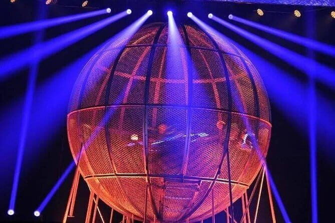 Beijing Acrobatic Show Tickets in Red Theater - What to Expect from the Red Theatre Acrobatic Show