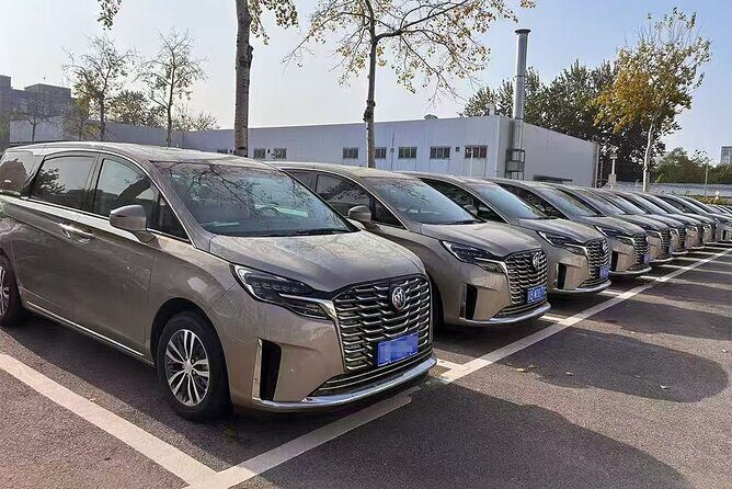 Beijing Airport Transfer 24H Flight Tracking and English Driver - Key Points