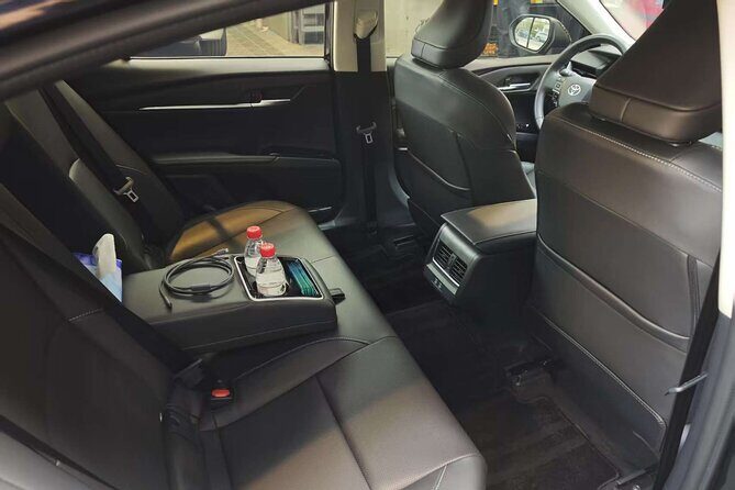 Beijing Airport Transfer 24H Flight Tracking and English Driver - Why Choose This Airport Transfer?