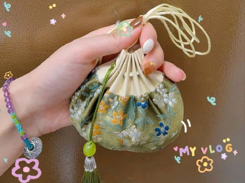 Beijing: Artistic Sachet Making Workshop with Artist - Choosing Fabrics and Patterns