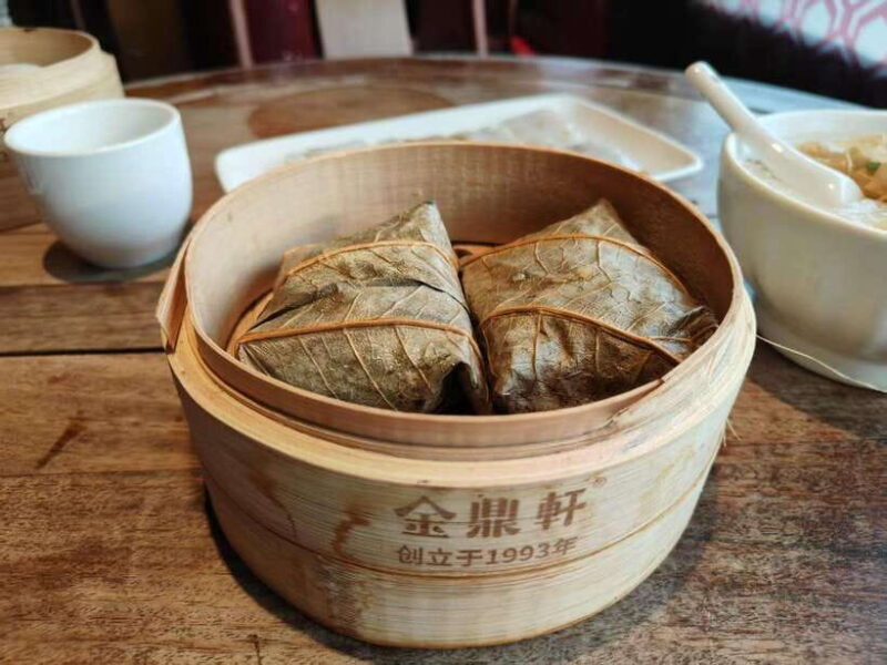 Beijing: Dim Sum Breakfast & Hutong History Tour - What to Expect: A Day of Balance and Discovery