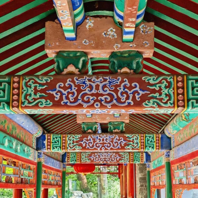 Beijing: Gongwangfu, Shichahai & Hutong Private Tour - Exploring Beijing: Gongwangfu, Shichahai & Hutong Private Tour