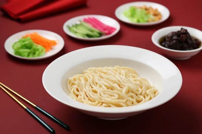 Beijing Half Day: Old Hutong Rickshaw Tour with Peking Duck Lunch - Who Is This Tour Best For?