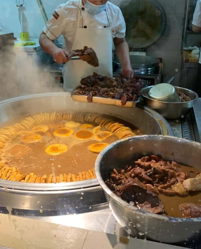 Beijing Hutong Eats & Hidden Bars: A Local Evening Adventure - Exploring the Heart of Beijing’s Hutongs