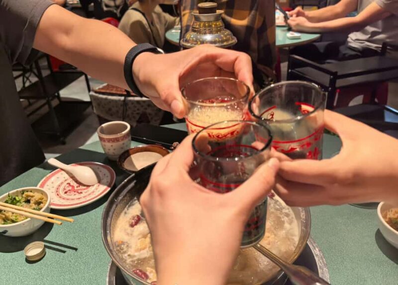 Beijing Hutong Eats & Hidden Bars: A Local Evening Adventure - A Detailed Breakdown of the Itinerary