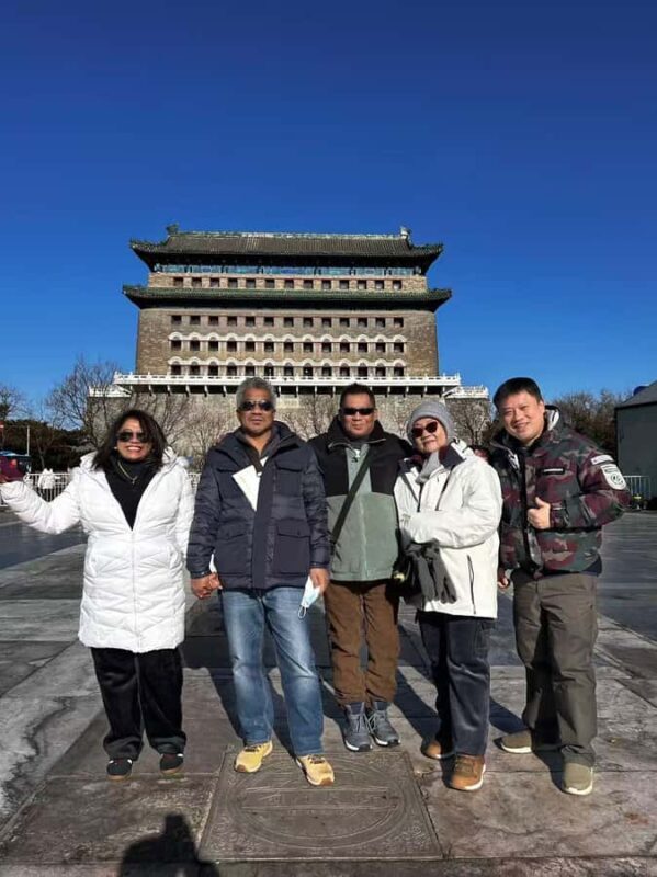 Beijing Hutong & Niujie Halal Food Tour with Muslim Guide 8h - Shopping and Bargaining at Bairong Market
