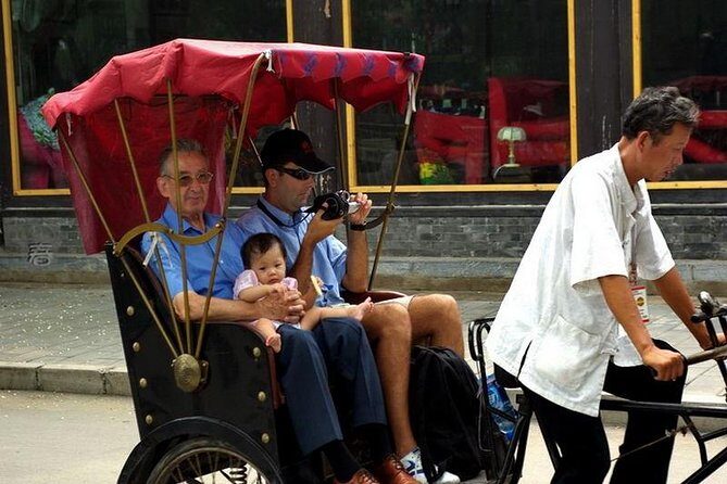 Beijing hutong rickshaw tour with homemade dumplings in family and Lama temple - Stop 1: Lama Temple (Yonghegong)