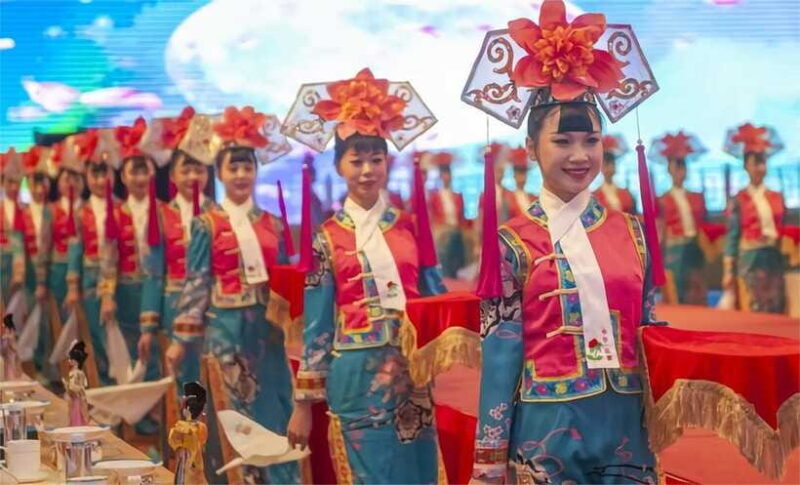 Beijing: Imperial Cuisine Experience & Cultural Performance - Setting the Scene: An Ancient Palace Atmosphere