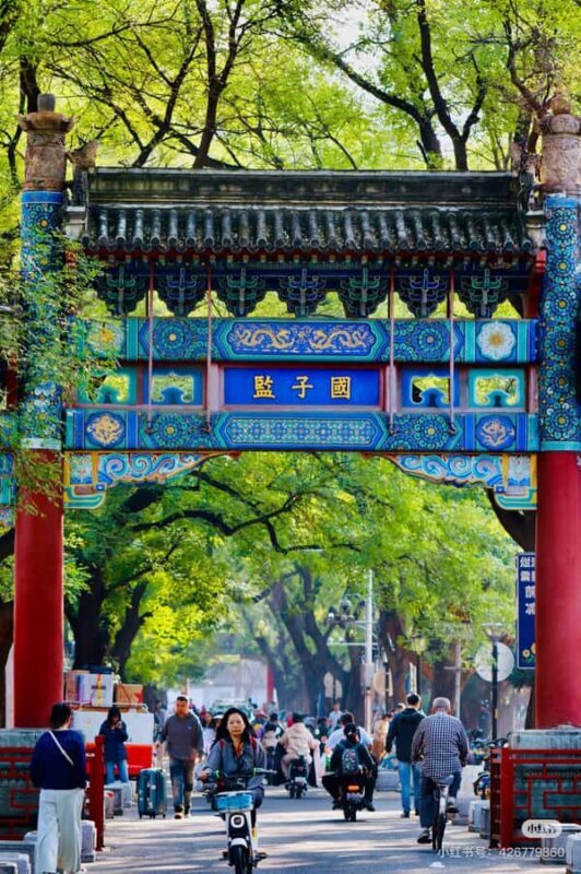 Beijing Lama Temple Visit, Hutong Local Food & Brewpub Tour - Who Will Love This Tour?