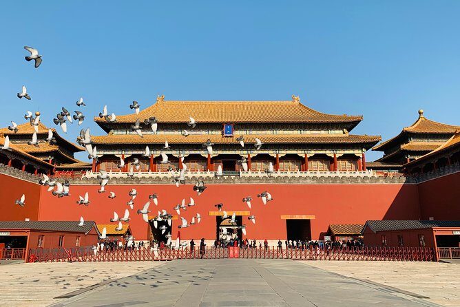 Beijing Layover Tour to Forbidden City and Tiananmen Square - Exploring Tiananmen Square