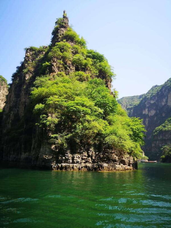 Beijing Longqing Gorge Tour With English Speaking Driver - Analyzing the Experience’s Value