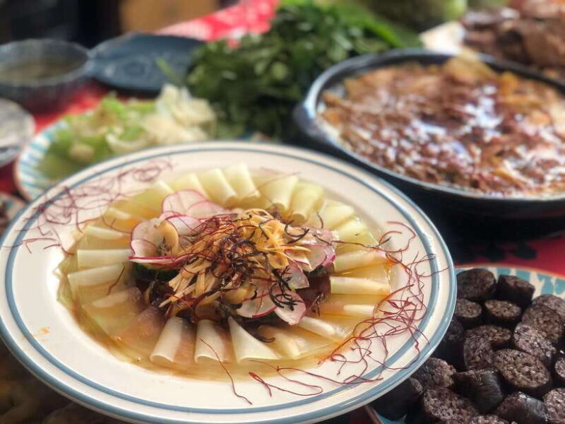 Beijing Market Tour with 10-course Family Feast - FAQ
