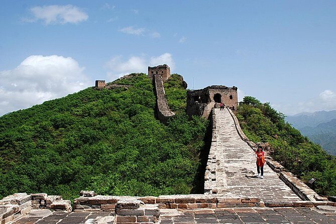 Beijing Mutianyu Great Wall Tour with Night View of Simatai and Gubei Water Town - What Makes This Tour Stand Out?