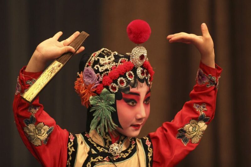 Beijing: Night Tour Of Peking Opera Show / Transfer - Key Points