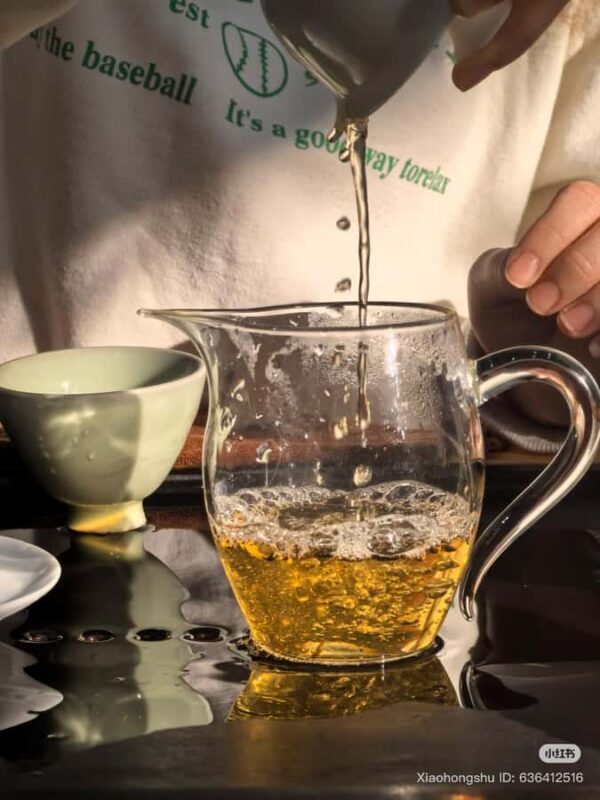 Beijing: Private Art Soirée with Painting & Jewelry - Key Points