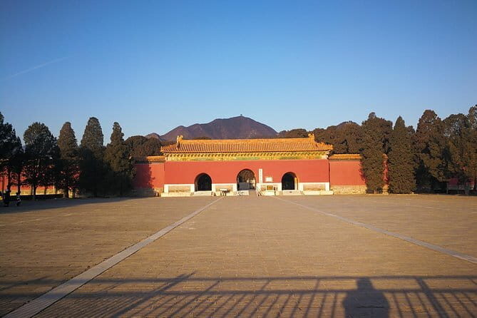 Beijing Private Day Tour: Badaling Great Wall and Dingling Tomb (Non-shopping) - Transport, Timing, and Practical Tips