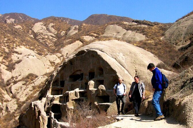 Beijing Private Day Tour: Longqing Gorge and Ancient Cliff Dwellings (Guyaju) - In-Depth Look at the Itinerary