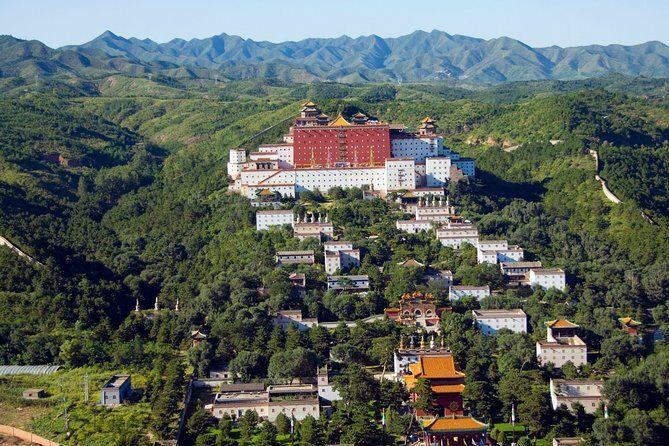 Beijing Private Day Trip to Chengde Mountain Resort and Jinshanling Great Wall - Key Points