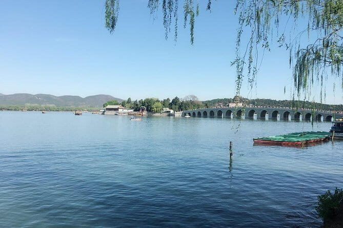 Beijing Private Tour of Summer Palace, Prince Gongs Mansion, Hutong plus Lunch - Exploring the Vibrant Nanluoguxiang Hutong