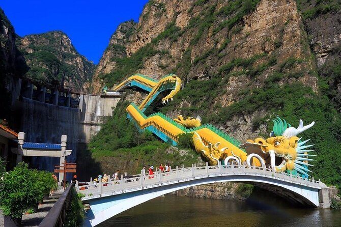 Beijing Private Tour to Badaling Great Wall and Longqing Gorge with Boat Ride - Things to Keep in Mind