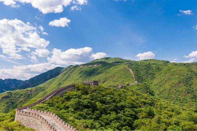 Beijing Private Tour:Hutong, Mutianyu Great Wall, Cable car up and Toboggan down - Historic Streets: Yandai Xie and Nanluoguxiang