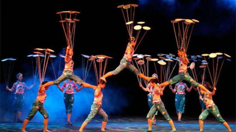 Beijing: Red Theatre Acrobatics Show Ticket-Local Must-See - Why the Red Theatre Acrobatics Show Stands Out
